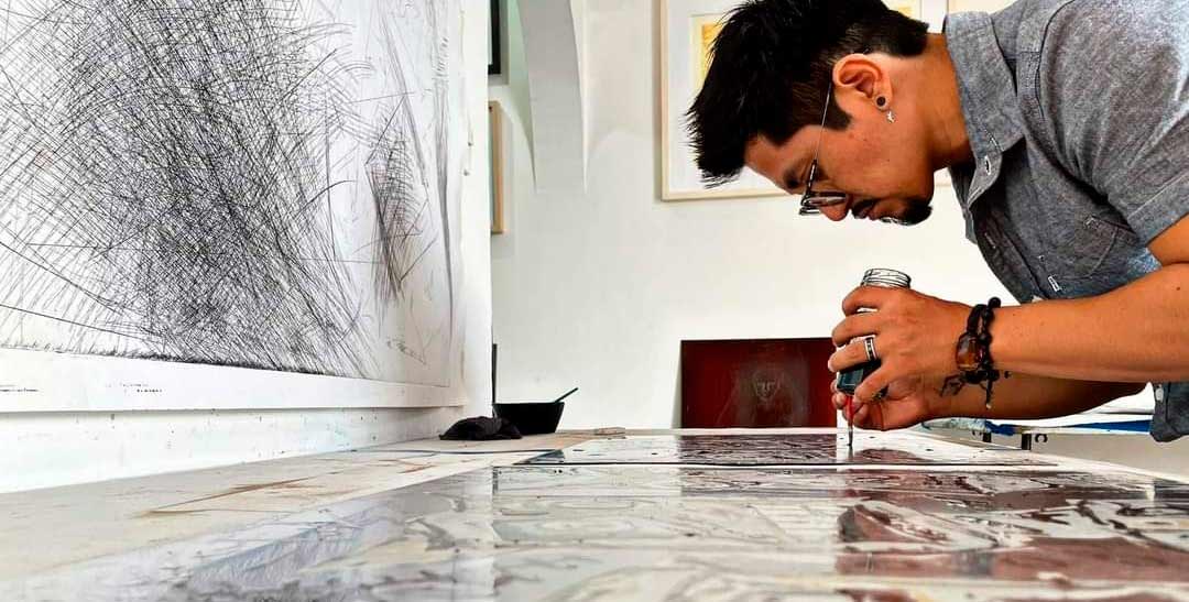 Conoce a Alexis Caballero y su conexión con el arte | NVI Noticias