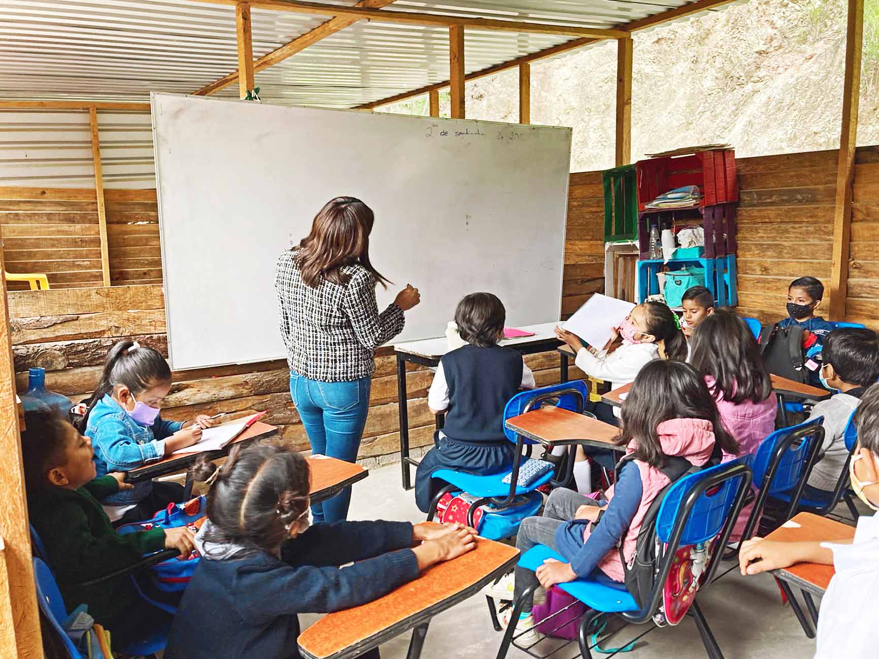 Escuela Nueva Creación subsiste en condiciones de alta marginación ...