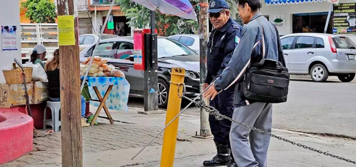 Grave barrera para personas con discapacidad visual en Oaxaca | NVI ...
