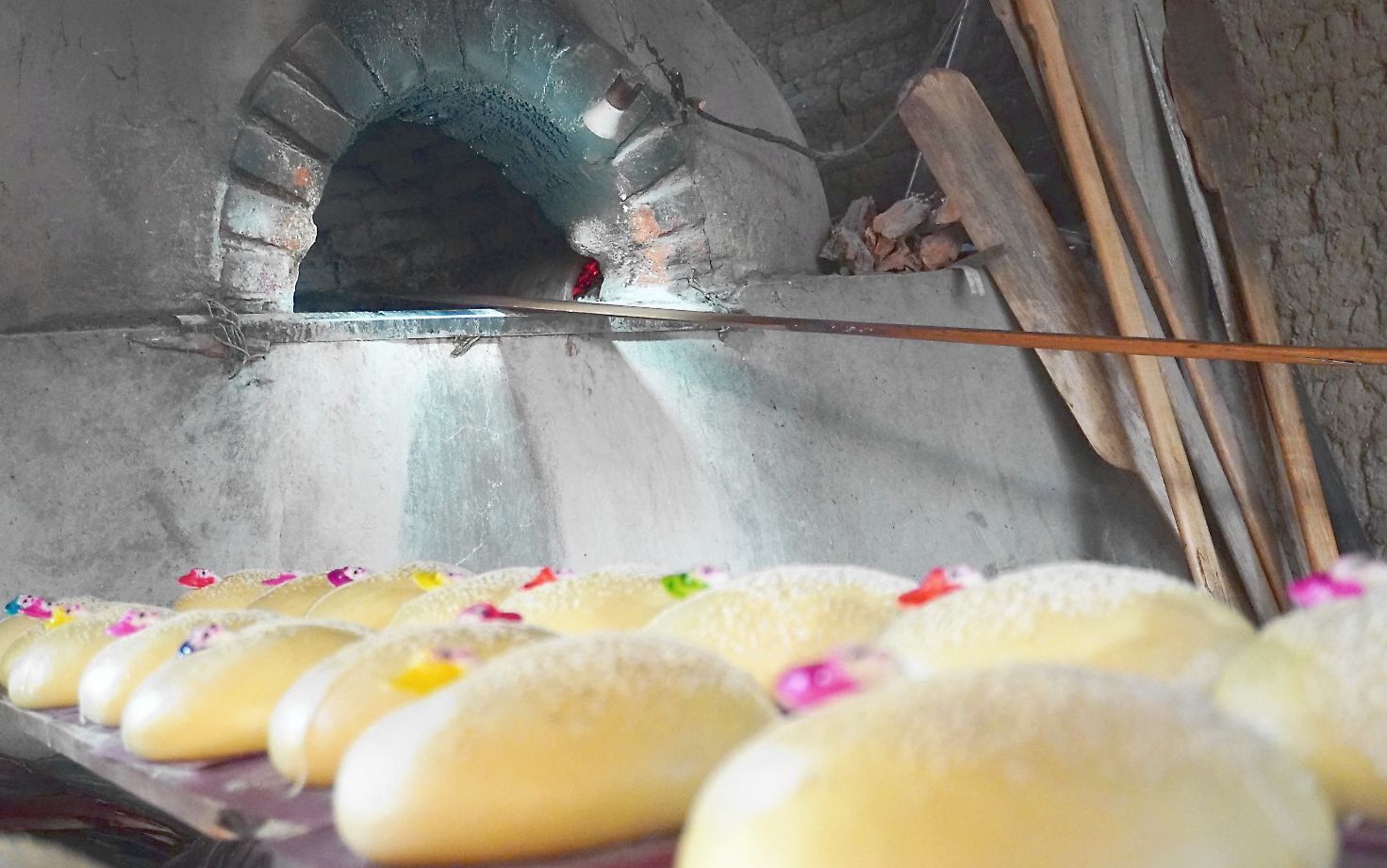 Pan de muerto de San Andrés Zautla, Oaxaca: de las ánimas al horno ...