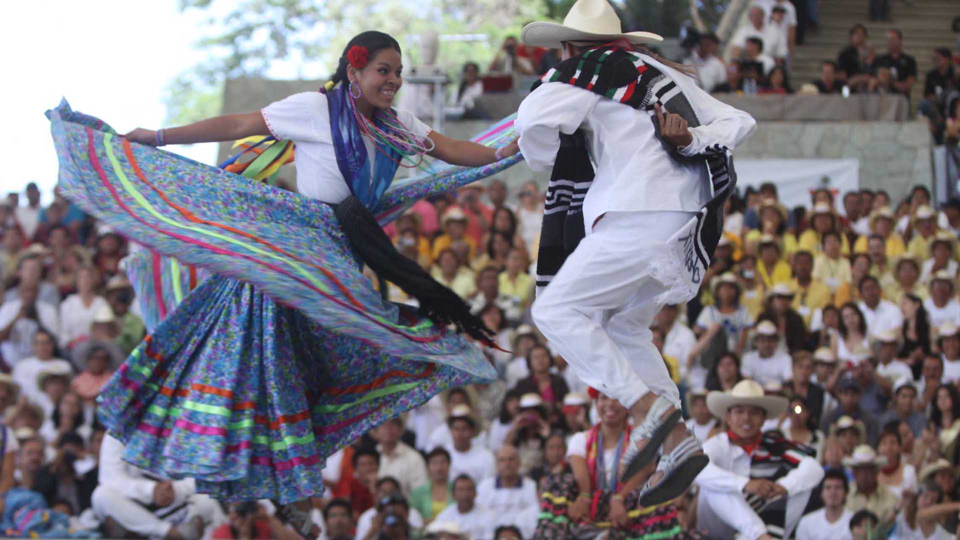 El Jarabe Mixteco: himno de los migrantes | NVI Noticias