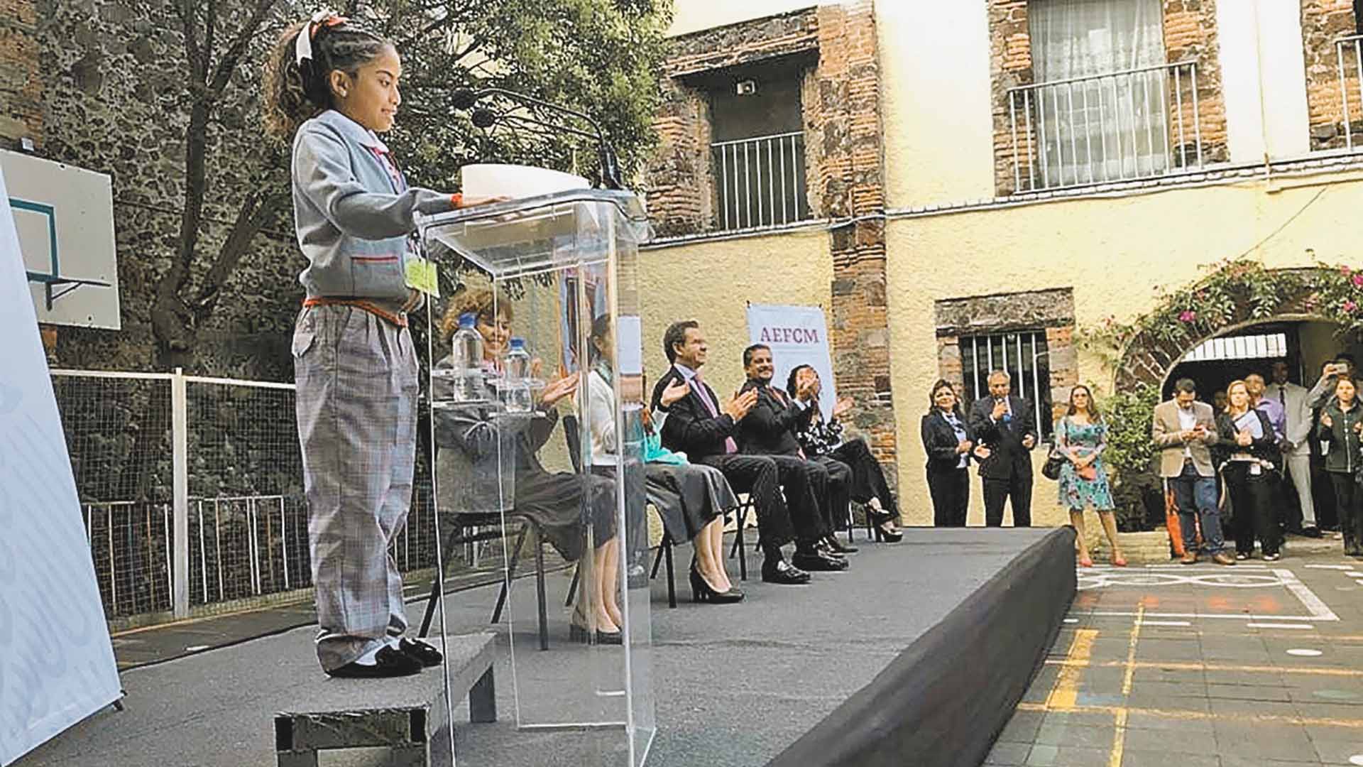 Aceptan escuelas de Oaxaca uniforme neutro | NVI Noticias