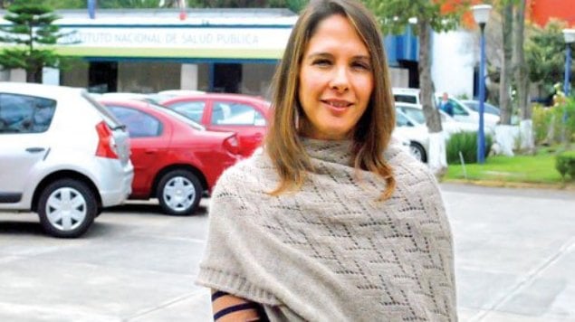 Ella es Aratnxa Colchero, la economista y doctora en Salud ...