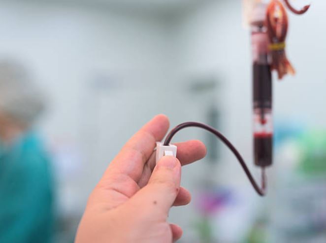 Buscan pagar tratamiento de anemia vendiendo mole con causa | NVI Noticias