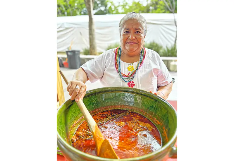 Festival del Mole de Caderas: gastronomía y cultura Mixteca | NVI Noticias